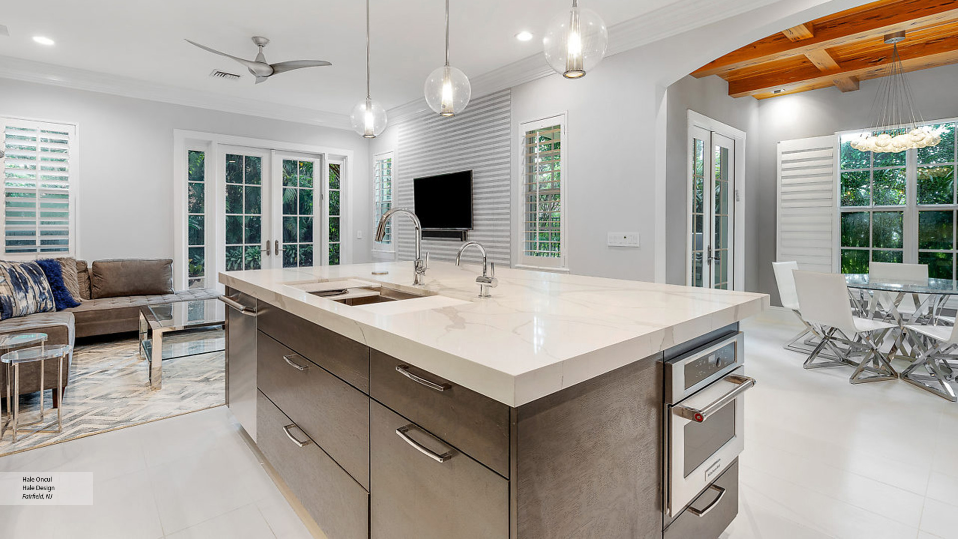 Contemporary Gray Quartersawn Oak Kitchen Cabinets - Omega